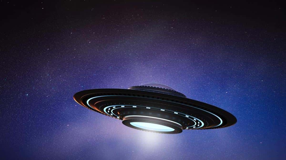 Picco di avvistamenti UFO nel 2020: l'anno finirà con un'invasione aliena?